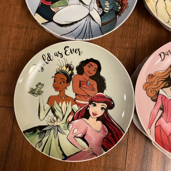 Disney | Dining | Disney Princesses Set 4 Appetizer Plates | Poshmark